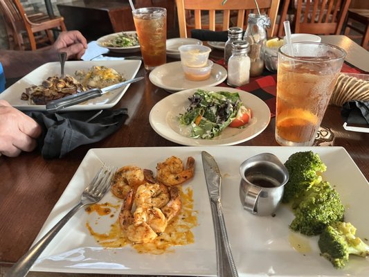 SAM’S TABLE - 35 Photos & 32 Reviews - 1115 University Ave, Huntsville ...