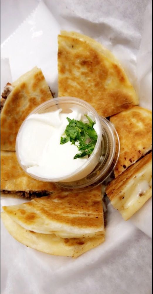 Big Sharks, Chicago | Roadtrippers