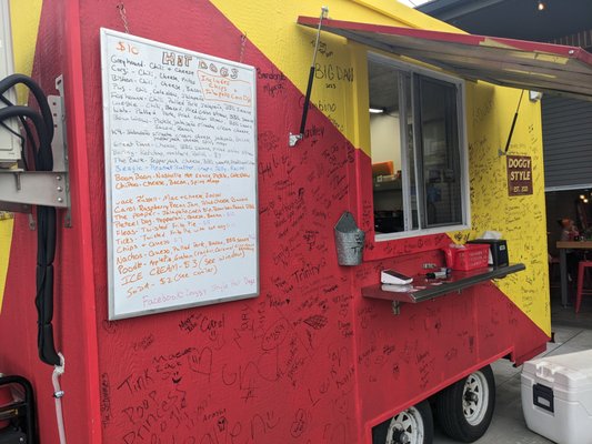 DOGGY STYLE HOT DOGS - Updated December 2025 - 13 Photos - Springfield ...