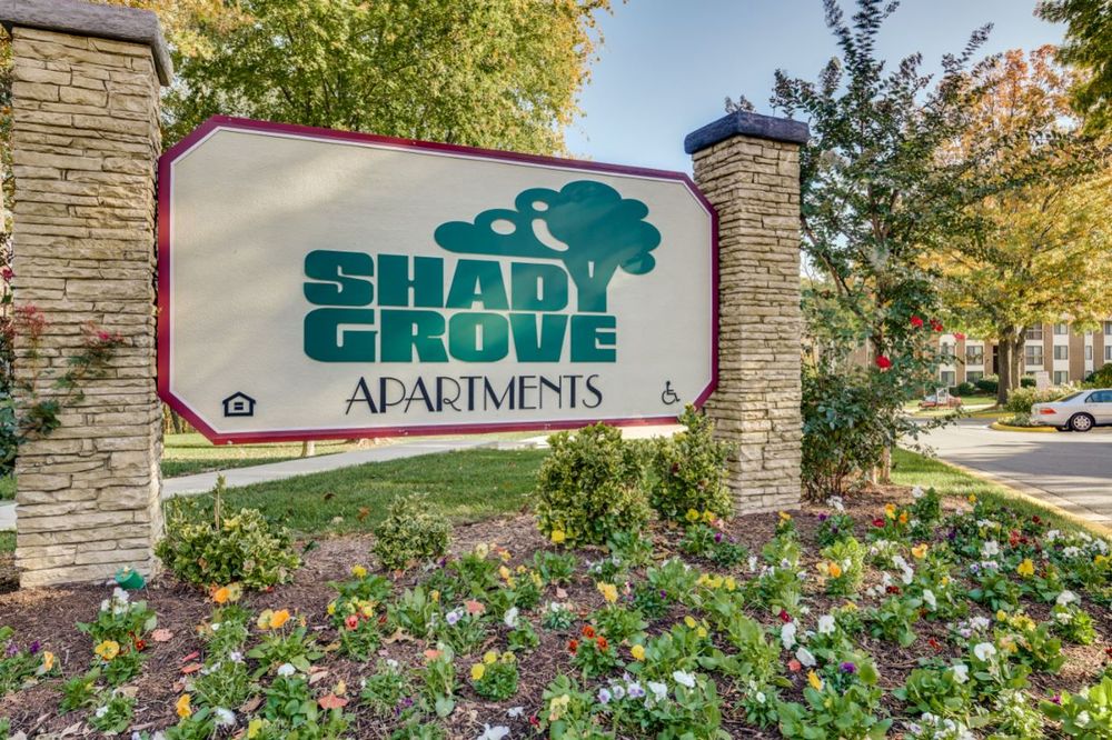 SHADY GROVE APARTMENTS - 14 Photos - 16125 Crabbs Branch Way, Derwood ...