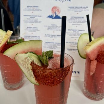 THE MOONSTONE - Updated April 2025 - 164 Photos & 94 Reviews - 930 E ...