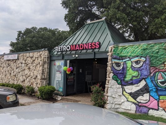 RETRO MADNESS - Updated January 2026 - 22 Photos & 34 Reviews - 1424 ...
