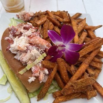 THE BLACK RASPBERRY PUB - Updated October 2025 - 82 Photos & 133 ...