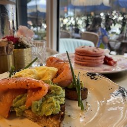 LITTLE HEN - Updated April 2025 - 2796 Photos & 1112 Reviews - 3451 NE ...