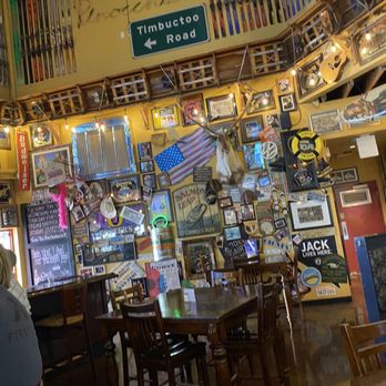 PINOCCHIO’S BAR & GRILL - Updated October 2025 - 248 Photos & 272 ...