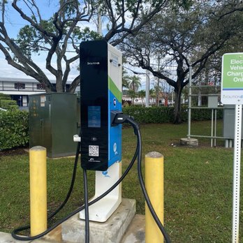 FPL EVOLUTION CHARGING STATION - Updated August 2025 - 670 E Oakland ...