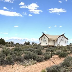 FIELD STATION - Updated September 2025 - 58 Photos & 38 Reviews - 889 N ...