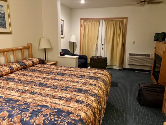 EDGEWATER INN - Updated March 2025 - 33 Photos & 47 Reviews - 7800 ...