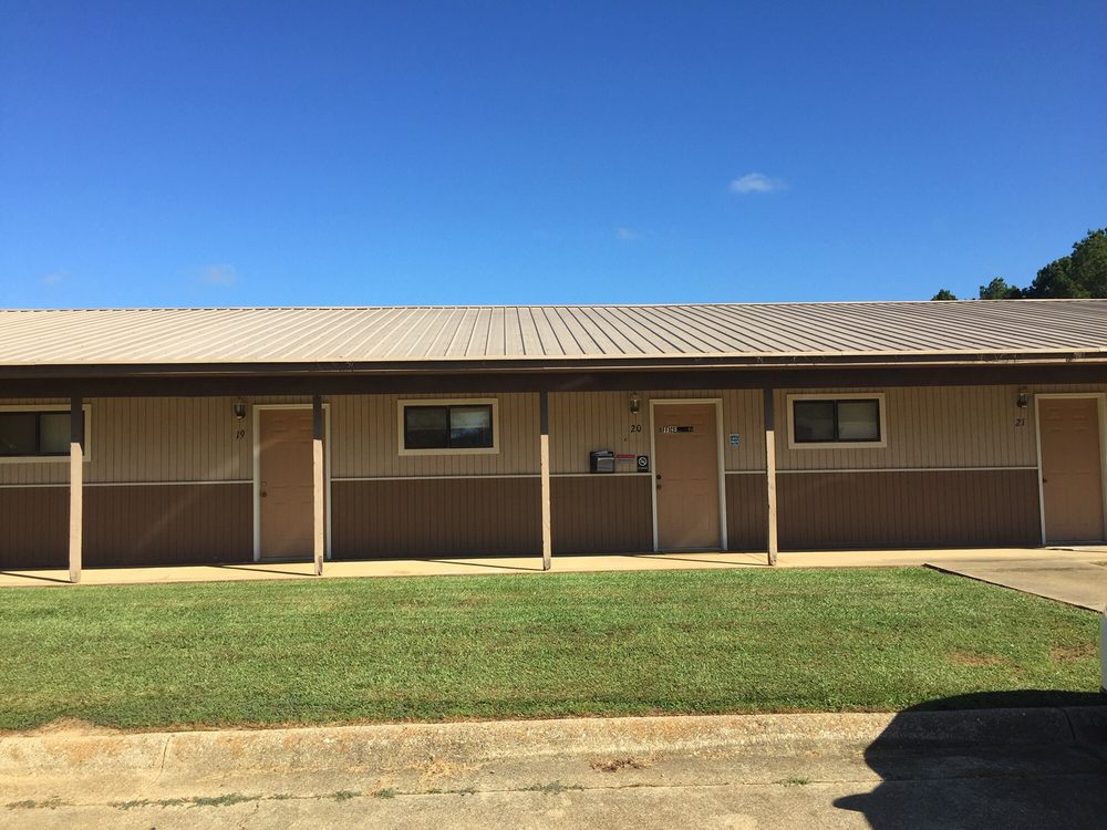 OAK TREE APARTMENTS - Updated November 2024 - 501 E Busbee St, Camden ...