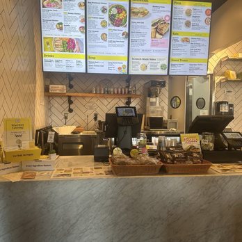 MODERN MARKET EATERY - Updated October 2025 - 453 Photos & 438 Reviews ...