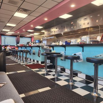 ANGEL’S DINER - Updated October 2024 - 175 Photos & 228 Reviews - 1402 ...