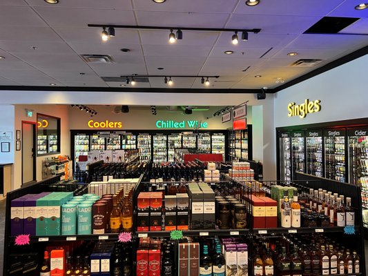 LIQUOR STORE - 45 Photos - 1940 Kane Road, Kelowna, British Columbia ...