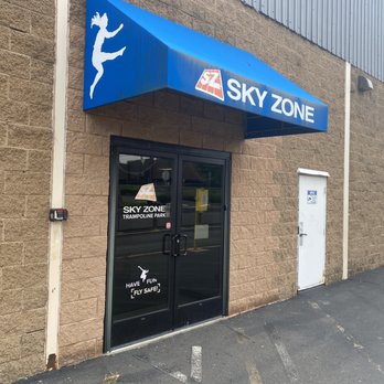 SKY ZONE TRAMPOLINE PARK - Updated July 2025 - 70 Photos & 72 Reviews ...