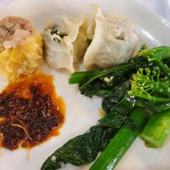 EAST WALL CHINESE CUISINE - Updated September 2024 - 297 Photos & 121 ...