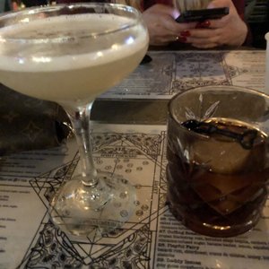 THE ALIBI BOURBON AND COCKTAIL LOUNGE - 102 Photos & 48 Reviews ...