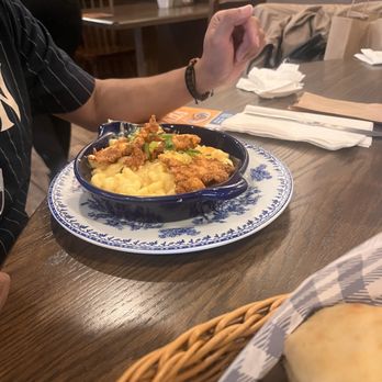 CRACKER BARREL OLD COUNTRY STORE - Updated April 2024 - 335 Photos ...