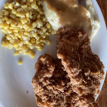 CRACKER BARREL OLD COUNTRY STORE - Updated April 2024 - 119 Photos ...