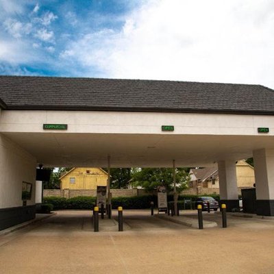 TRIAD BANK, N.A - Updated May 2025 - 34 Photos - 5951 S Lewis Ave ...