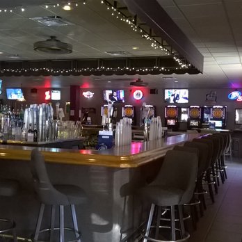 BOJAKS BAR & GRILLE - Updated May 2024 - 33 Photos & 39 Reviews - 377 E ...
