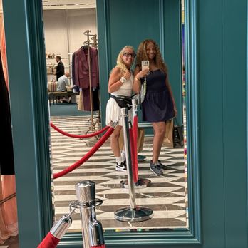 GUCCI OUTLET - Updated September 2025 - 48 Photos & 78 Reviews - 1700 ...