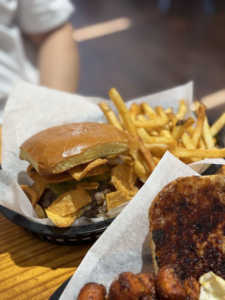 PARADISE VALLEY BURGER - Updated January 2026 - 1285 Photos & 2046 ...