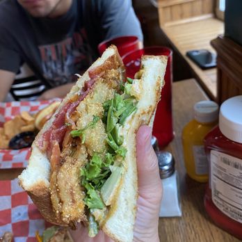 LEFT FIELD TAVERN - Updated July 2025 - 28 Photos & 49 Reviews - 12 W ...