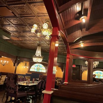 THE OLD SPAGHETTI FACTORY - Updated December 2025 - 265 Photos & 223 ...