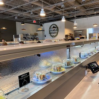 UMAI REVOLVING SUSHI - Updated October 2025 - 308 Photos & 112 Reviews ...