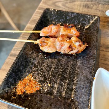 ISSIAN - Updated December 2024 - 1200 Photos & 520 Reviews - 1618 N ...