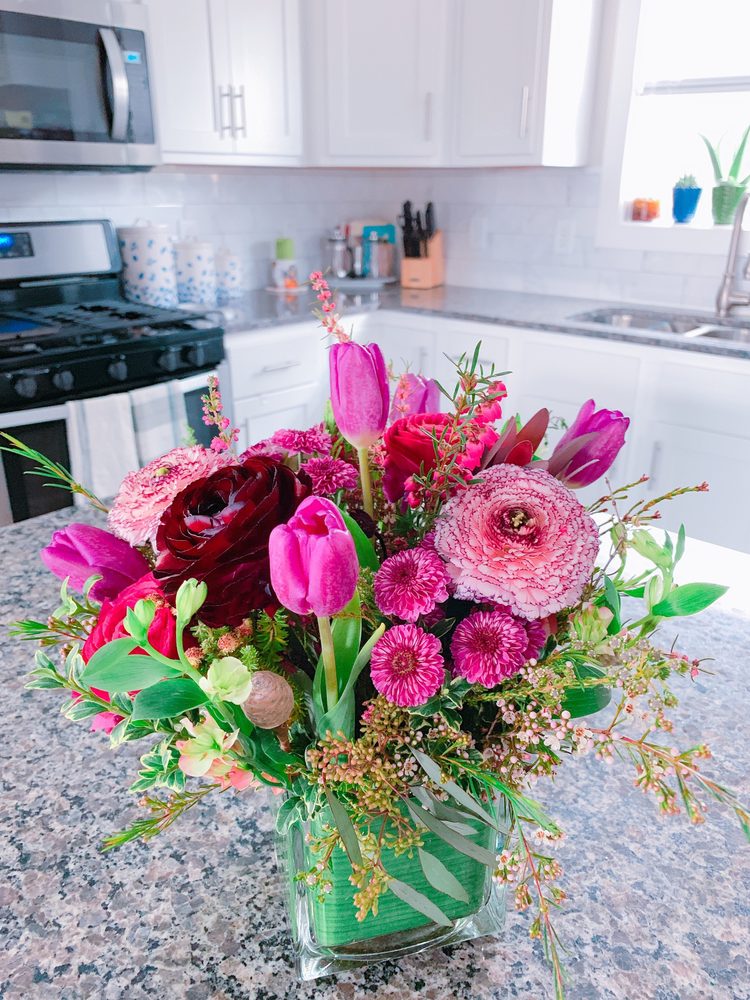 HOTHOUSE FLOWERS OF VAIL - 18 Photos - Floral Designers - Avon, CO ...