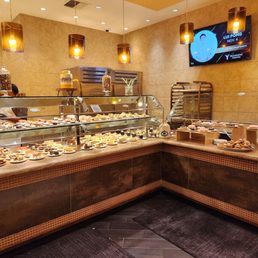 SERRANO BUFFET - Updated June 2025 - 2305 Photos & 1875 Reviews - 777 ...