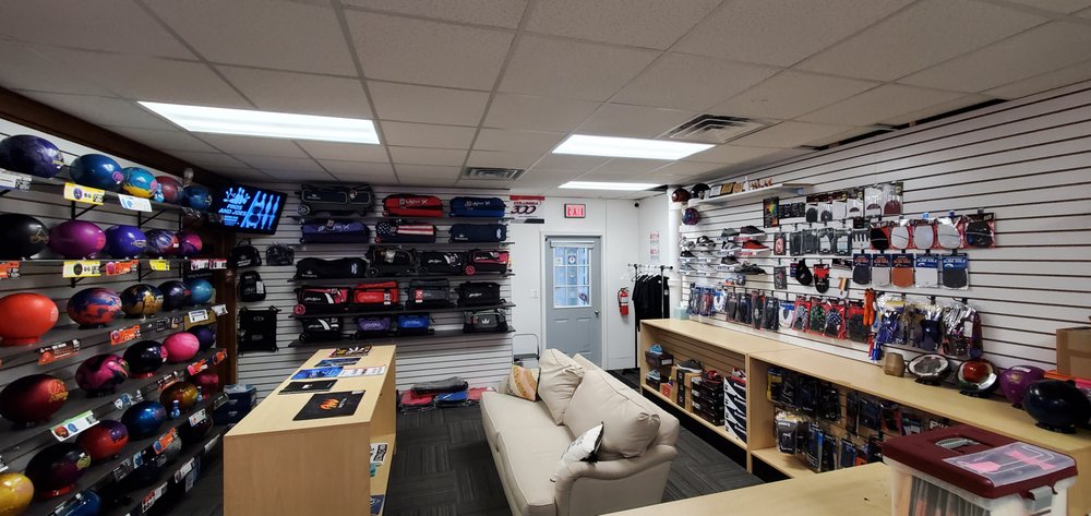 PROS AND JOES BOWLING PRO SHOP - Updated October 2025 - 18 Photos - 401 ...