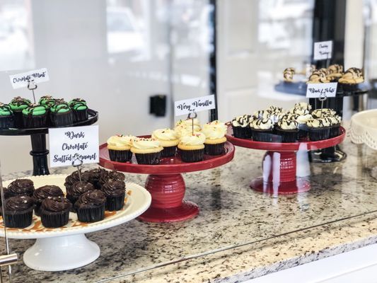 LES AMIS BAKE SHOPPE - Desserts - 583 Photos & 108 Reviews - 11826 ...