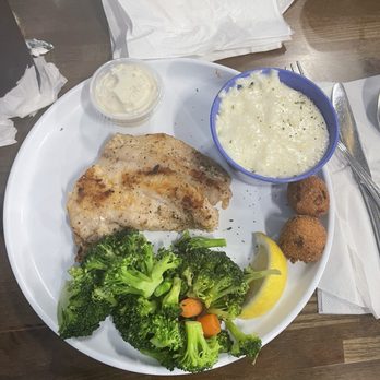 THE FISH JOINT - Updated December 2024 - 443 Photos & 403 Reviews ...