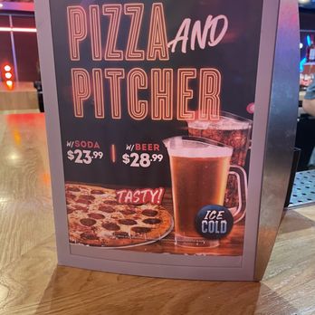 BOWLERO OXNARD - Updated July 2025 - 161 Photos & 187 Reviews - 601 ...