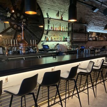 1881 KITCHEN TABLE - Updated January 2026 - 81 Photos & 59 Reviews ...