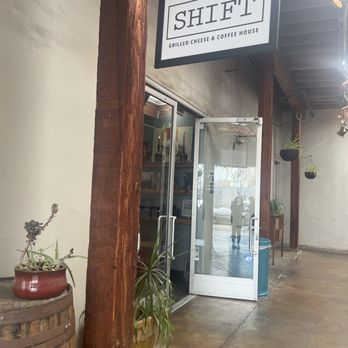SHIFT COFFEE HOUSE - Updated June 2024 - 600 Photos & 400 Reviews ...