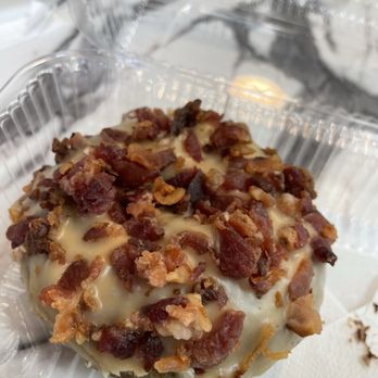 UFFDA DONUTS - Updated December 2025 - 85 Photos & 55 Reviews - 13716 ...