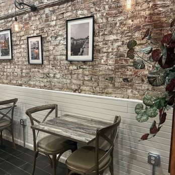 CAFÉ TOLIA - Updated July 2024 - 119 Photos & 62 Reviews - 26 N 3rd St ...