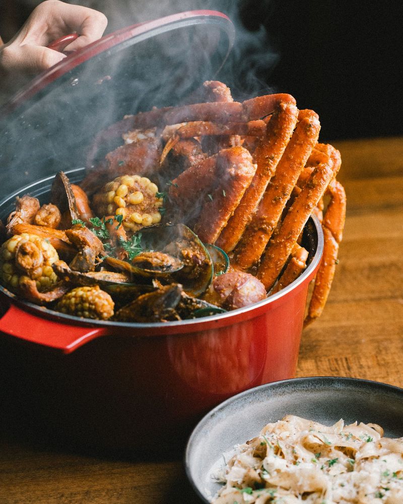 CHASIN TAILS SEAFOOD THAT CELEBRATES - Updated March 2025 - 1689 Photos ...