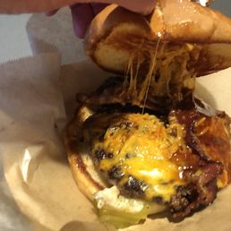 SMITTY’S GARAGE BURGERS & BEER - Updated October 2025 - 306 Photos ...