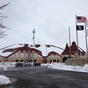 OAK CREEK PUBLIC LIBRARY - Updated March 2025 - 12 Photos - 8040 S 6th ...