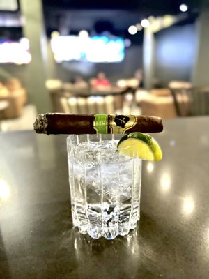 24TH STREET CIGAR LOUNGE - Updated October 2025 - 29 Photos & 14 ...