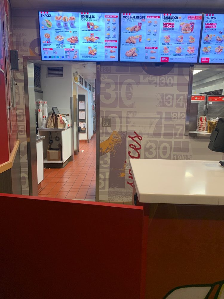 KFC - Updated November 2025 - 67 Photos & 14 Reviews - 2677 Clearbrook ...