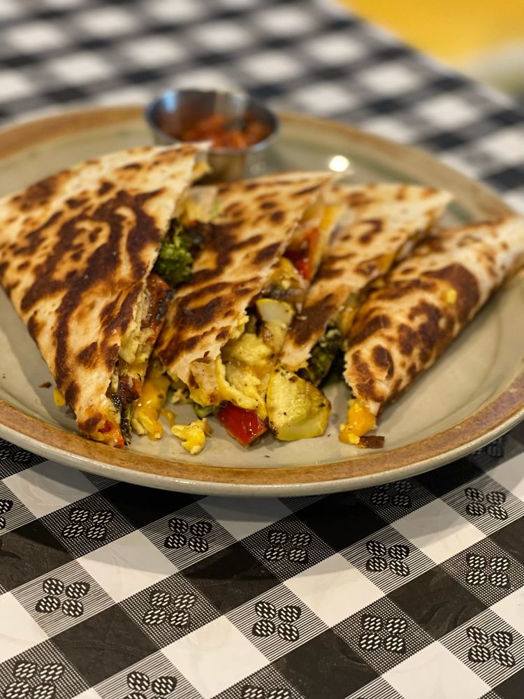 LAZY DAISY DINER & CAFE - Updated November 2025 - 84 Photos & 23 ...