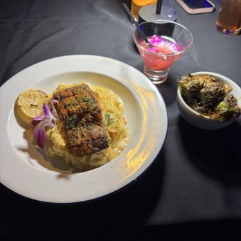 42 BAR AND GRILL - Updated October 2025 - 131 Photos & 44 Reviews - 327 ...