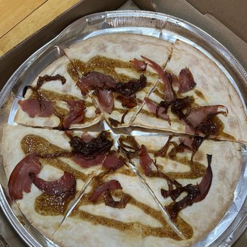 PENGUIN PIZZA - 177 Photos & 589 Reviews - 735 Huntington Ave, Boston ...