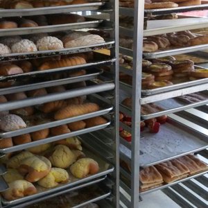 AZTECA MEXICAN BAKERY - 11555 Ferguson Rd, Dallas, Texas - Bakeries ...