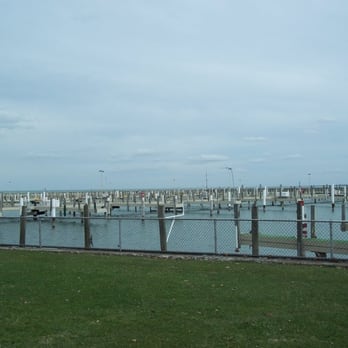 WINDMILL POINTE PARK - Updated December 2025 - 11 Photos - 14920 ...