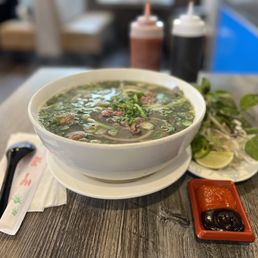 PHO 21 - Updated July 2024 - 753 Photos & 437 Reviews - 2569 S King Rd ...